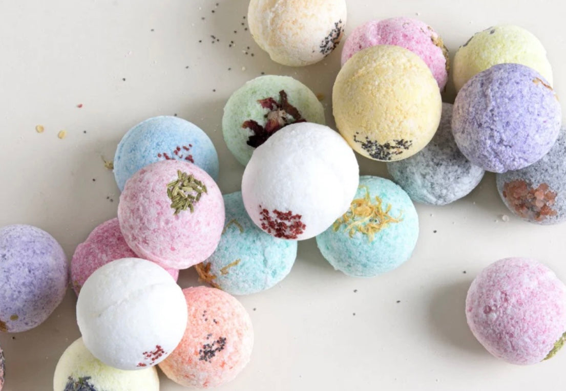 The Popularity of Bath Bombs: A Trend or Long-lasting? – Lucky Leaf ...